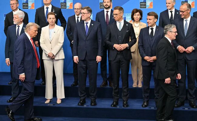 Саммит лести: Европа жертвует самоуважением ради Украины — Bloomberg — EADaily, 26 июня 2025 ...